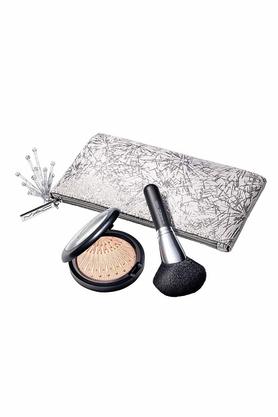 Buy MAC Firelit Kit: Champagne (Face Kit) | Shoppers Stop